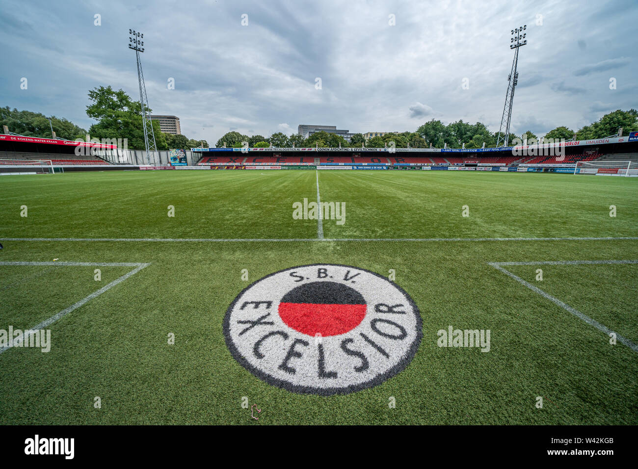 ROTTERDAM, 19-07-2019, Photocall Excelsior , Van Donge en de Roo ...