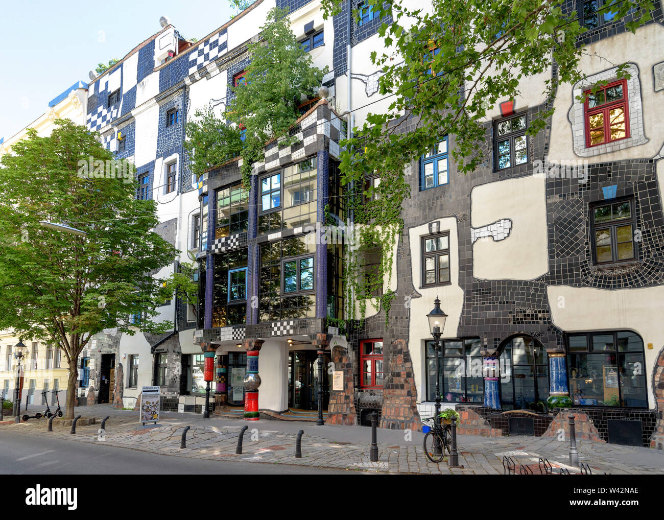 Wien museum hundertwasser hi-res stock photography and images - Alamy