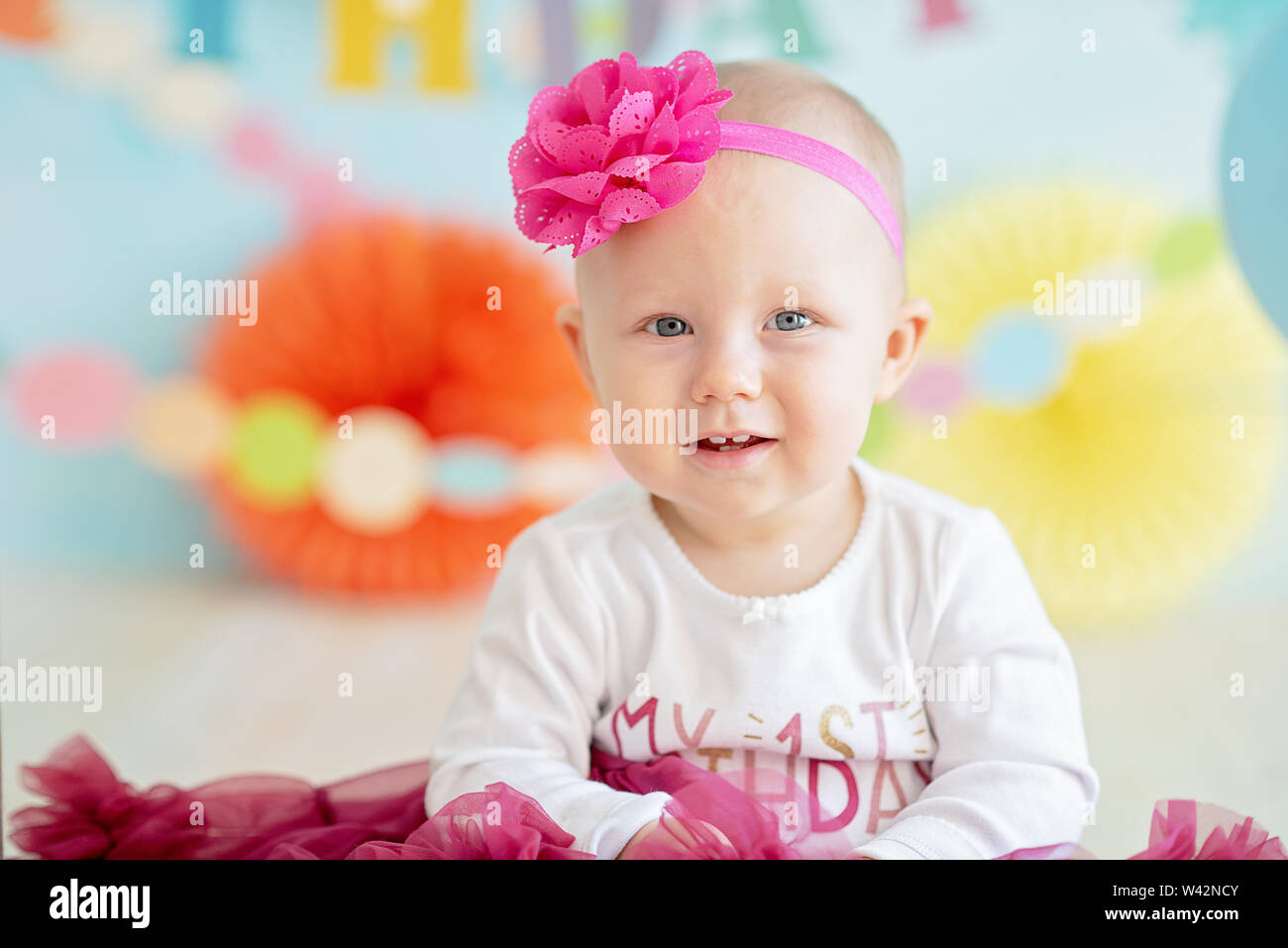First birthday smash the cake. cream on legs. Festive background ...