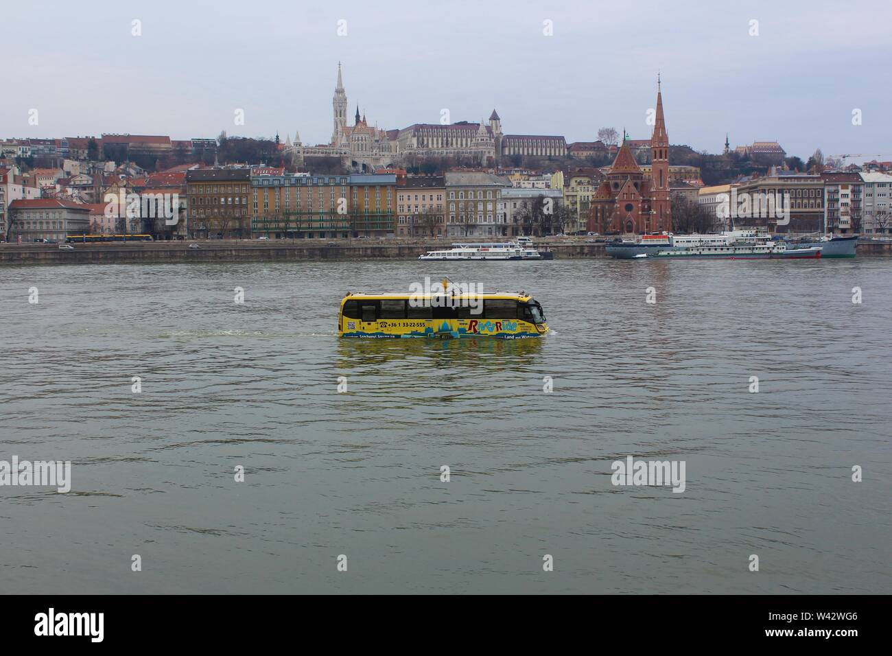 Amphibian bus hi-res stock photography and images - Alamy