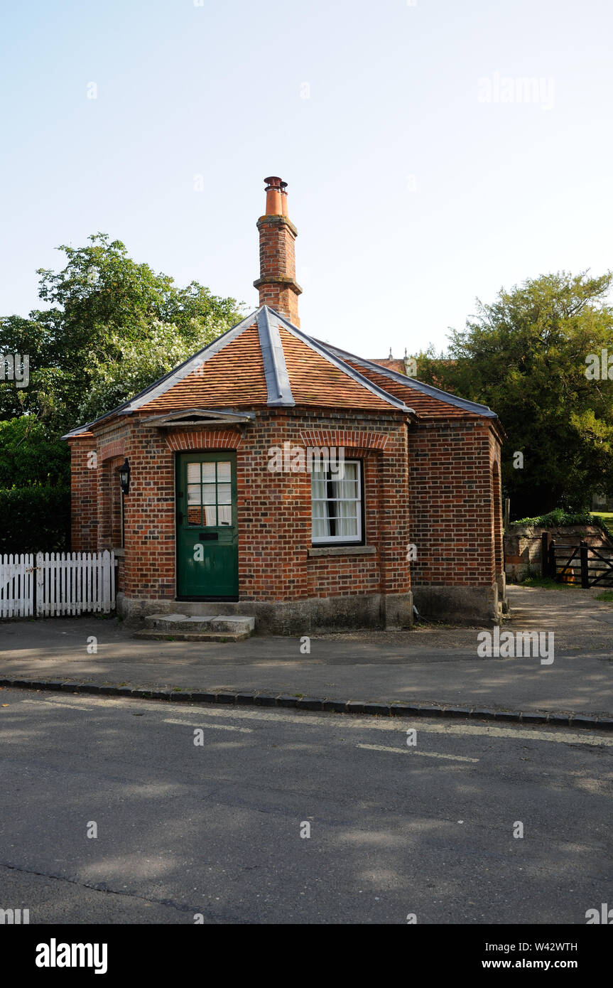 Toll House, Dorchester on Thames, Oxfordshire. The octagonal, former ...