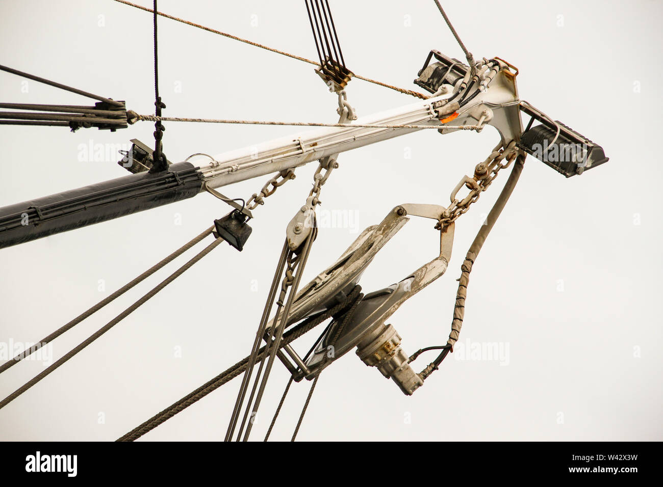 Winch wire rope crane hi-res stock photography and images - Alamy