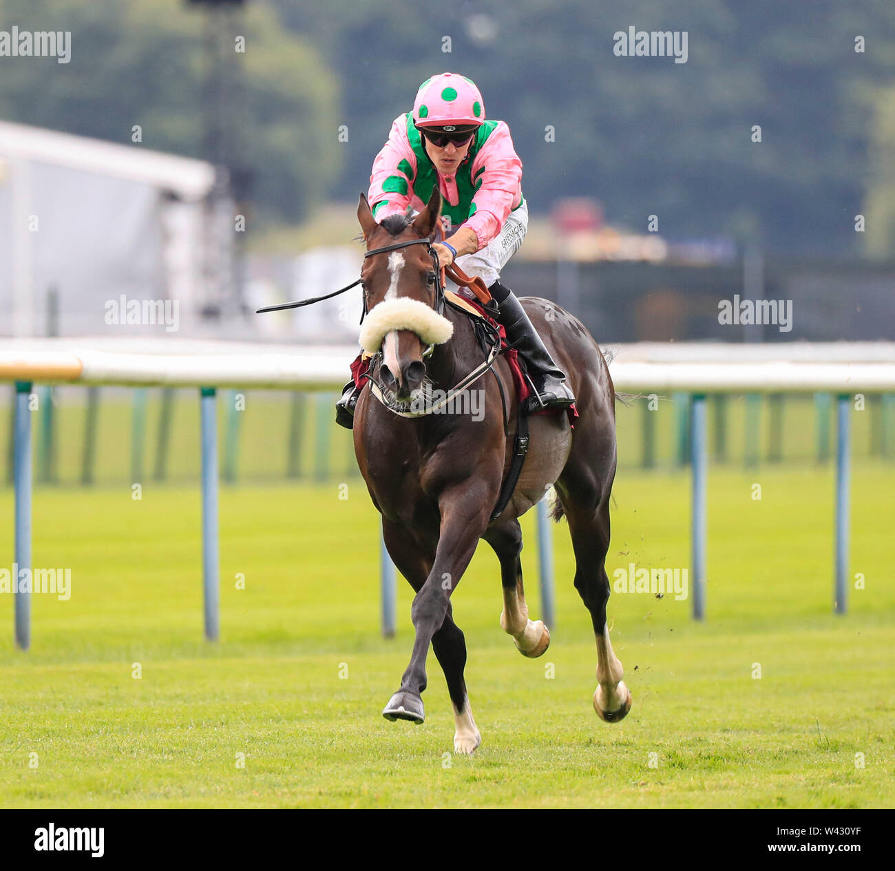 Kevin stott jockey hi-res stock photography and images - Alamy