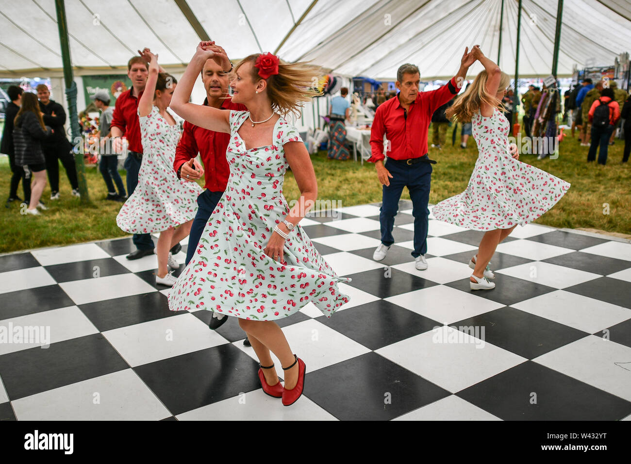 Jitterbug dancers hi-res stock photography and images - Alamy