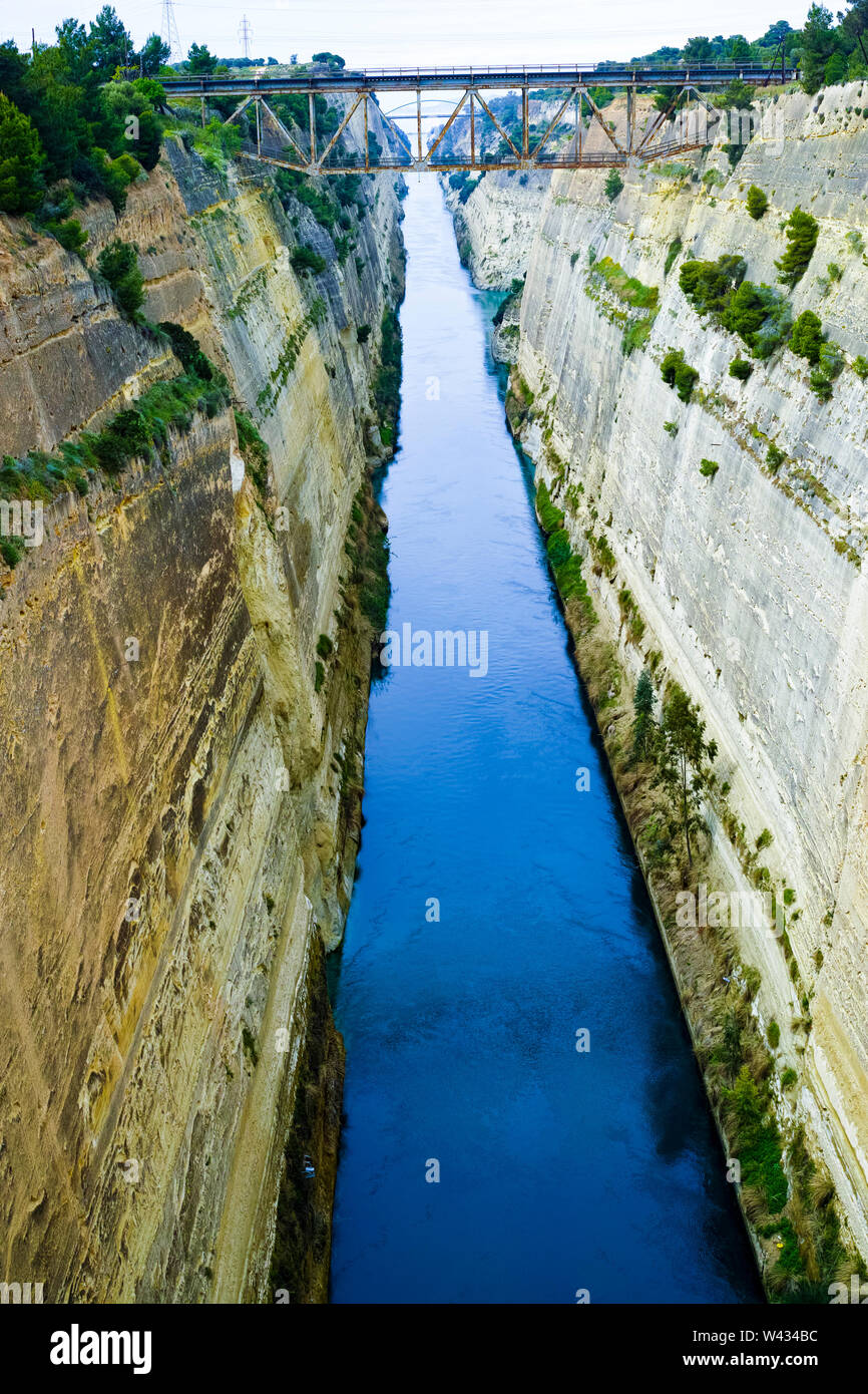 Old waterway in Greece, Corinth Canal connects Gulf of Corinth with the ...