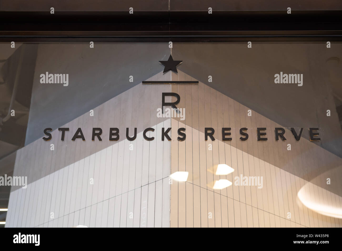 Starbucks Reserve logo seen in Shanghai Stock Photo - Alamy