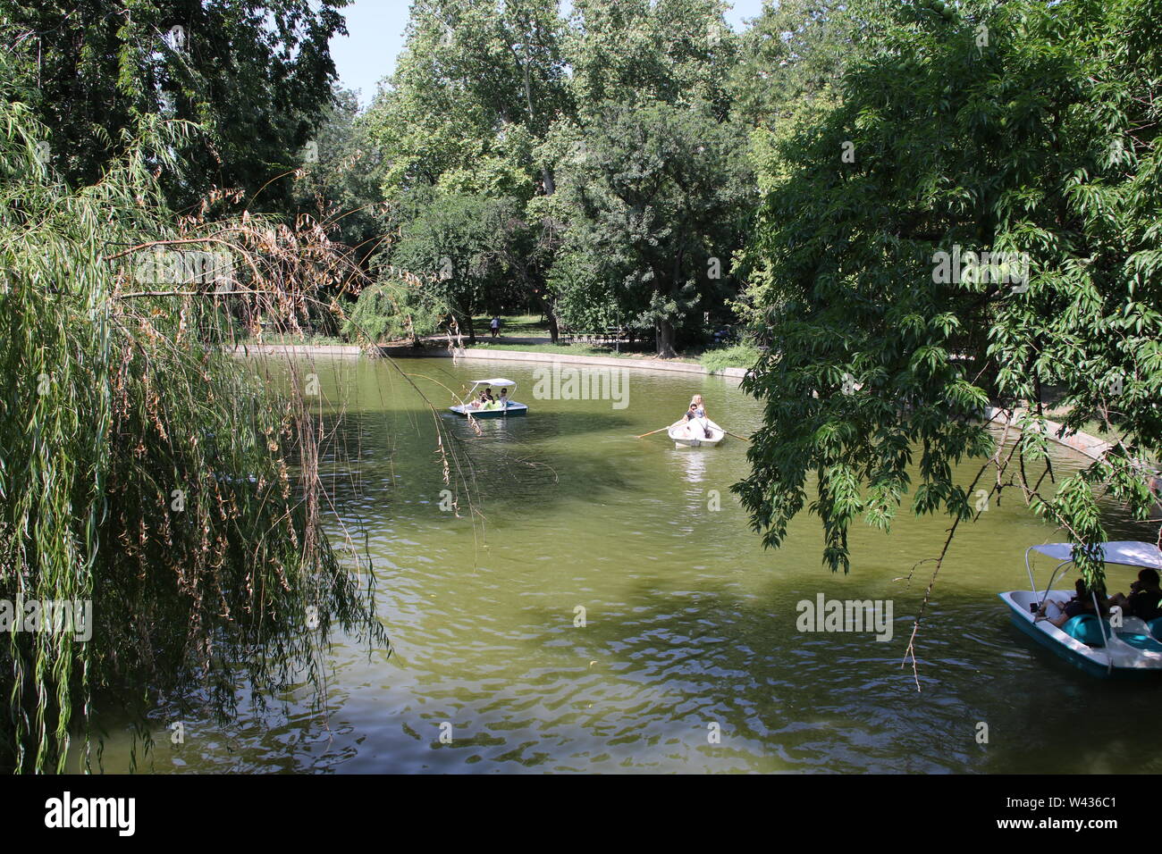 Carol park and bucharest hi-res stock photography and images - Alamy