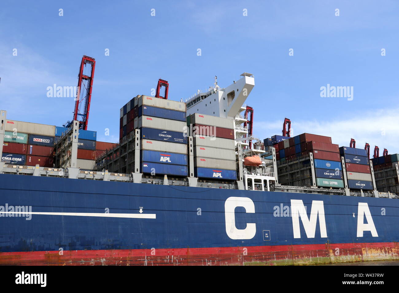 The container ship CMA CGM Zheng He leaves Hamburg harbor on May 11 ...