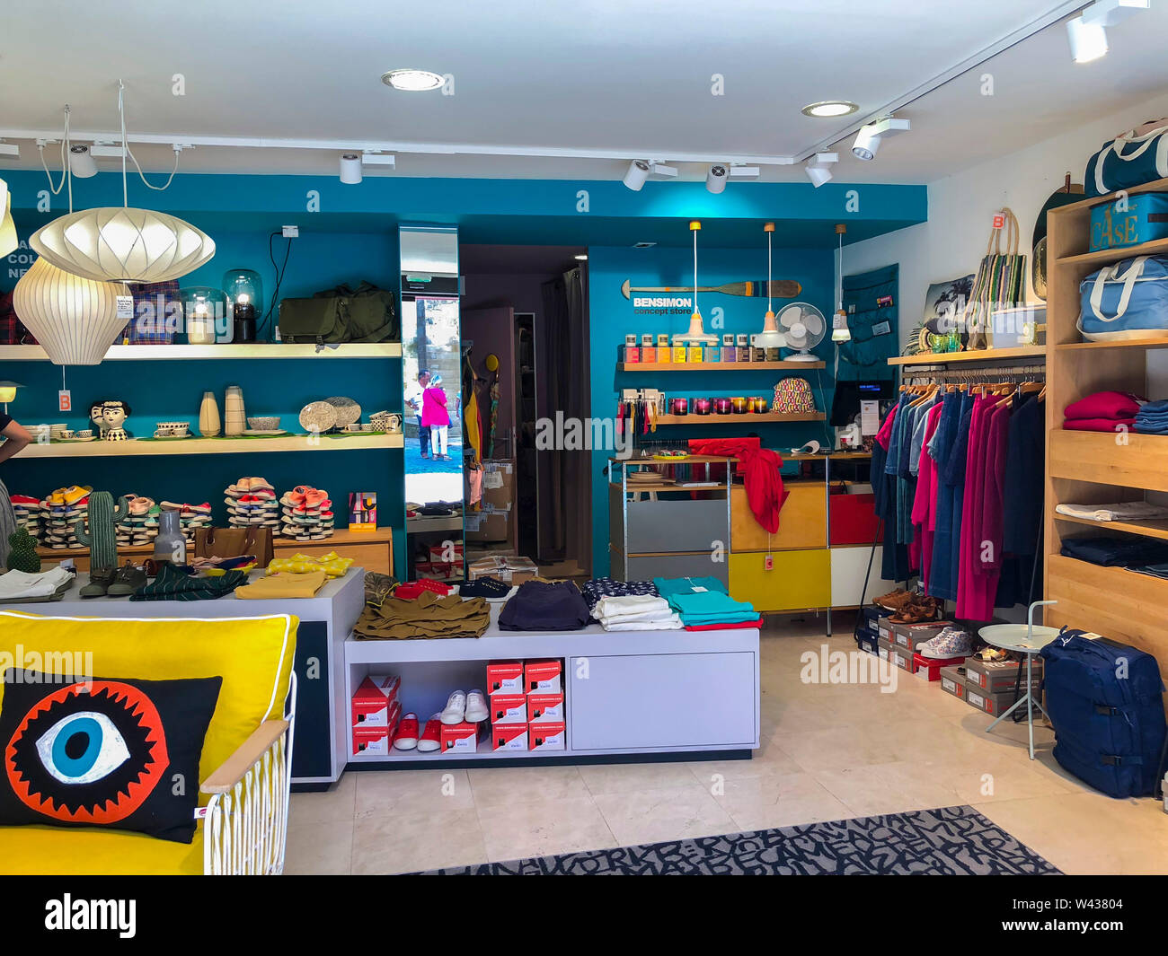 Vannes, FRANCE, Ben Simon Shop, Concept Store, Shopping interiors ...