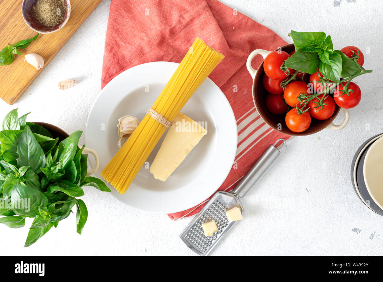 Top view pasta italian spaghetti hi-res stock photography and images ...