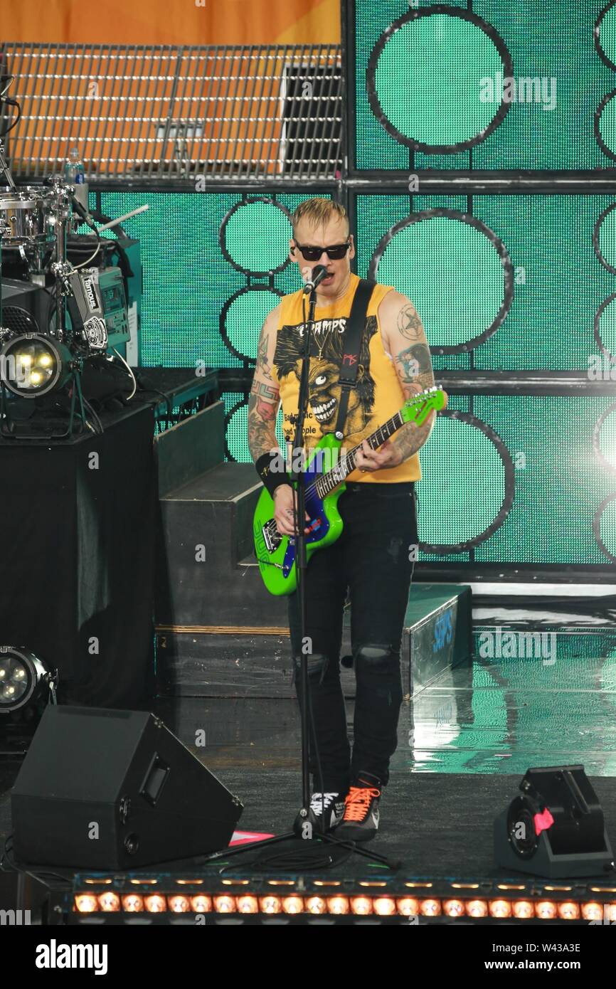 New York, NY, USA. 19th July, 2019. Tom Delonge on stage for BLINK 182 ...