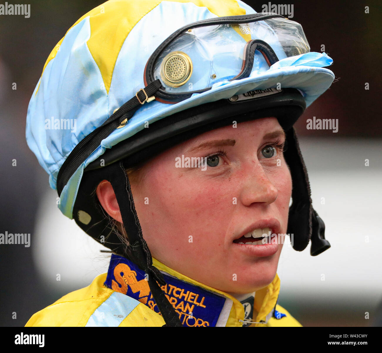 Haydock park horse hi-res stock photography and images - Alamy