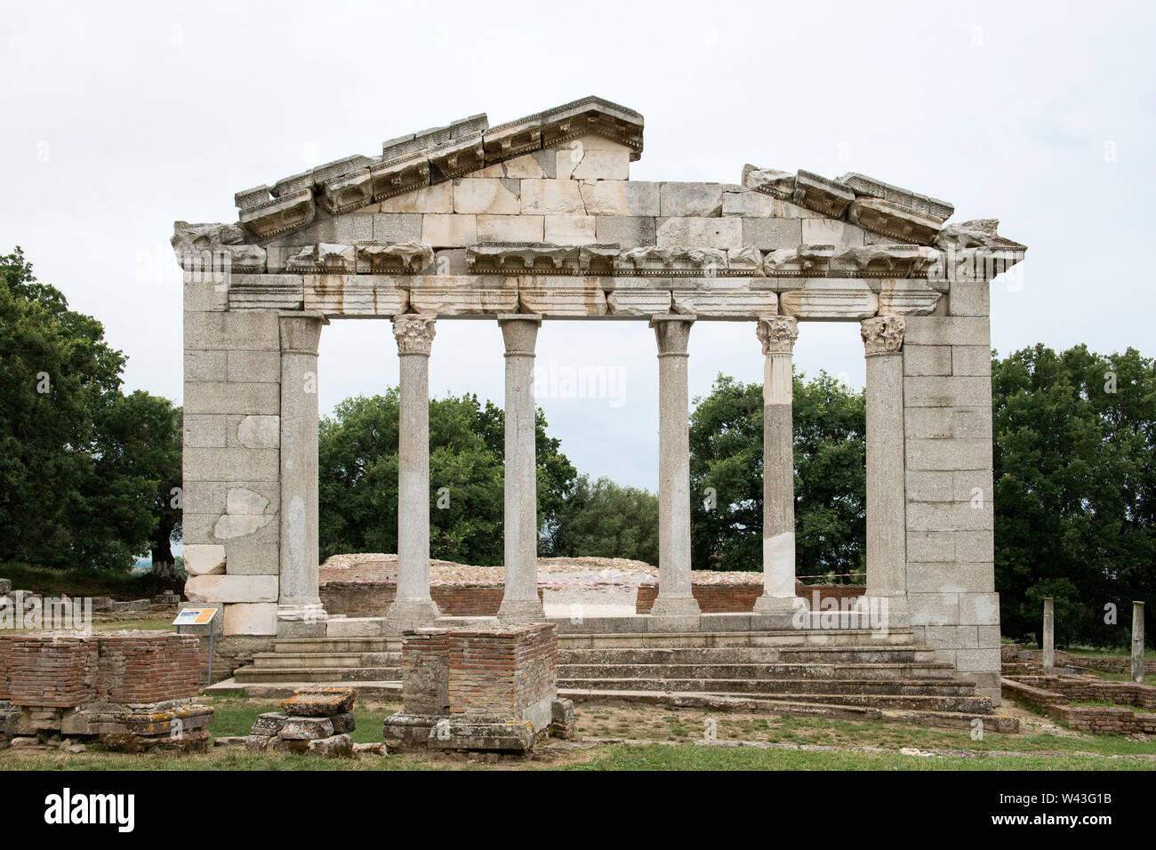 Albania, Balkan Peninsula, Apollonia, Archaeological site Stock Photo ...