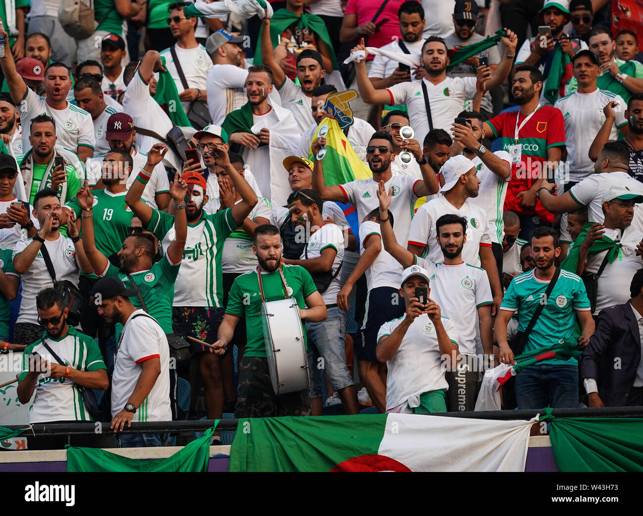 Algerian football player hi-res stock photography and images - Alamy