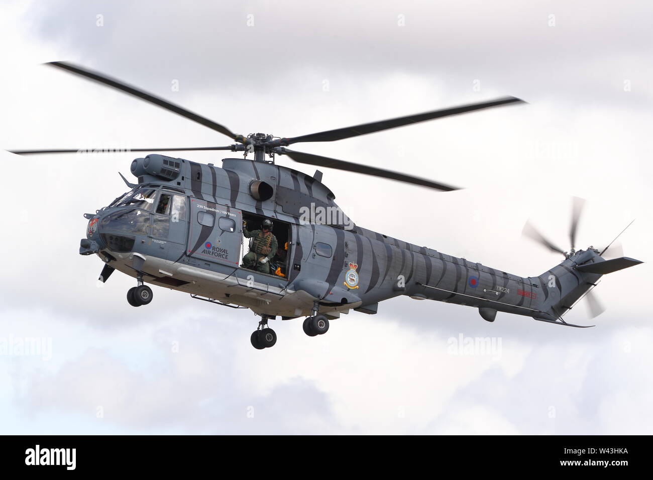 Puma helicopter raf hi-res stock photography and images - Alamy