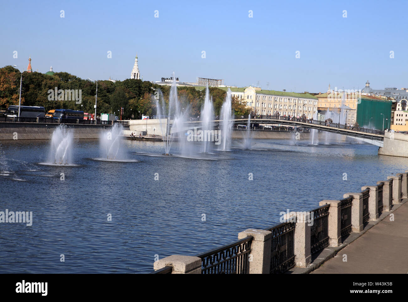 many fountain on river Stock Photo - Alamy