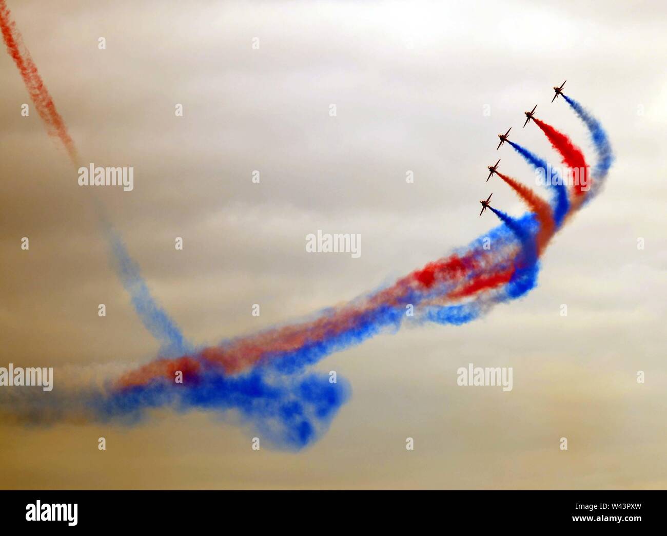 The RAF Red Arrows BAE systems Hawk display team leaving trails of ...