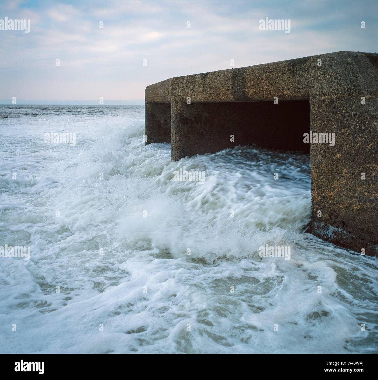 Cooling water outfall hi-res stock photography and images - Alamy