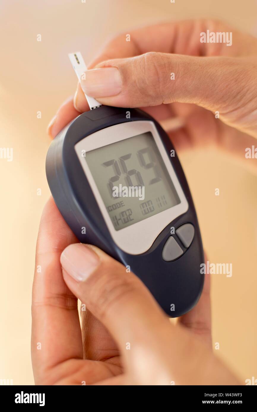 Testing cholesterol hi-res stock photography and images - Alamy