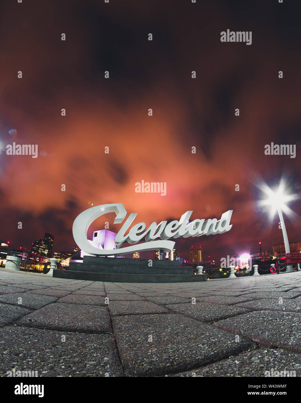 Cleveland Skyline and Clouds at Night Stock Photo - Alamy