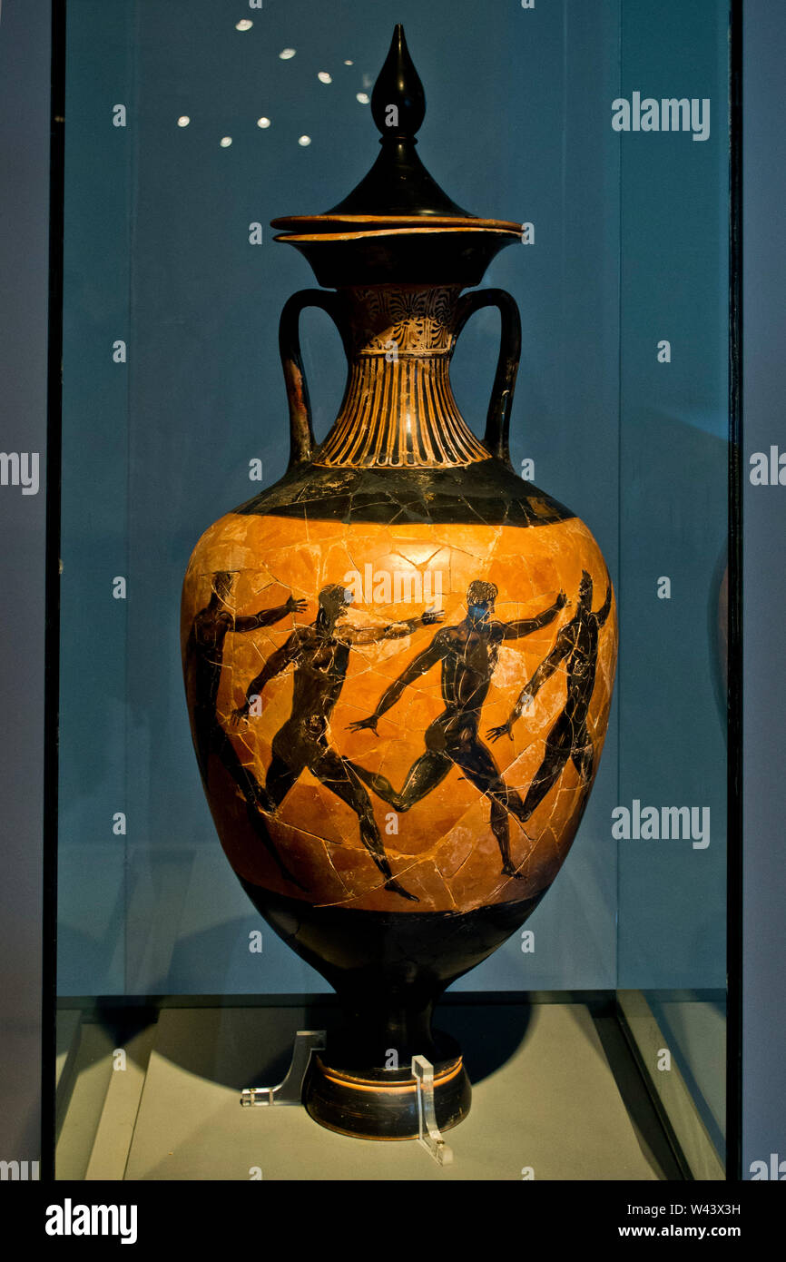 Ancient museum exhibits from ancient Greece Stock Photo - Alamy