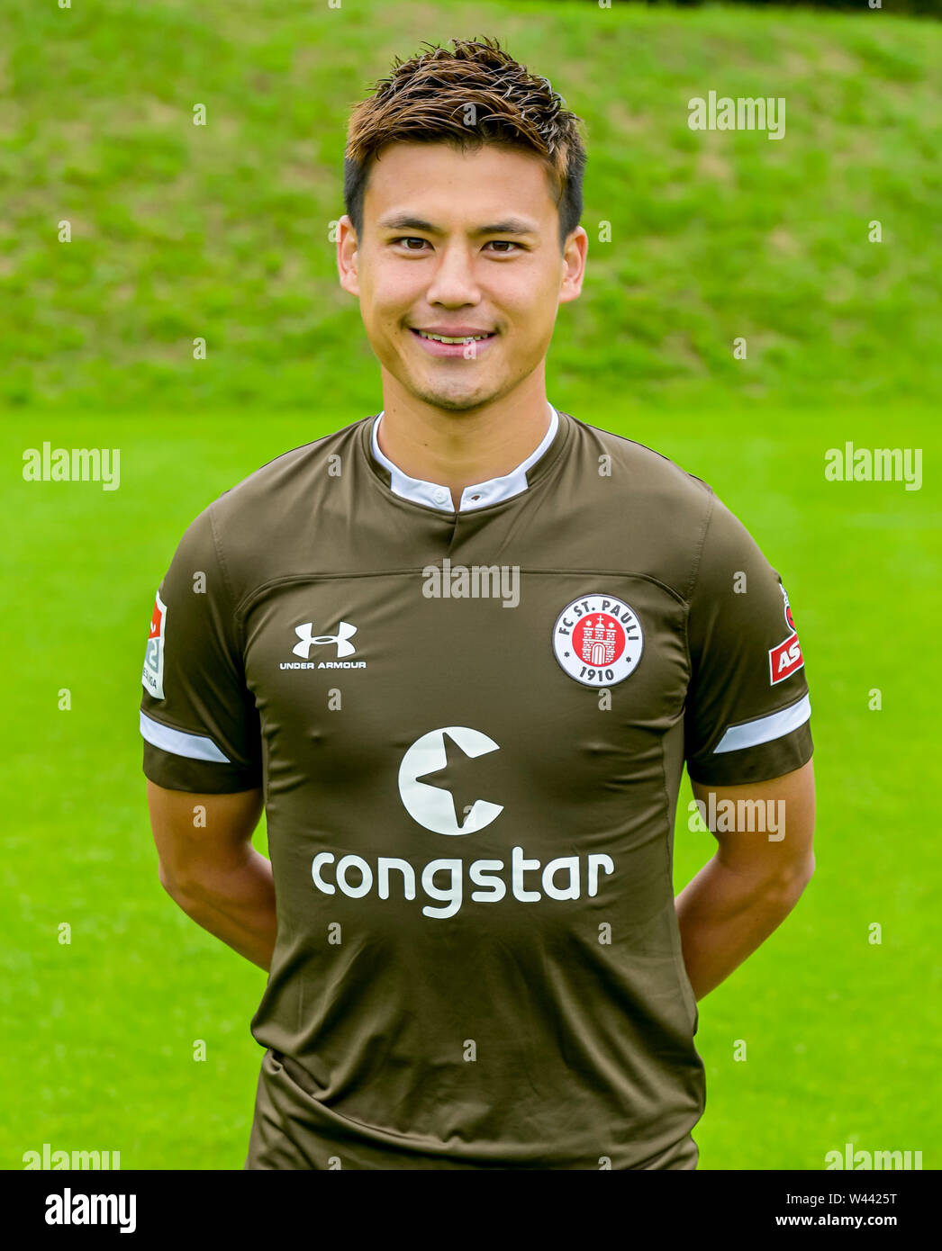 Hamburg, Germany. 15th July, 2019. Soccer, 2nd Bundesliga: Fototermin ...