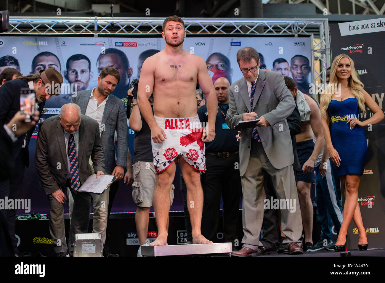 Dave allen boxer hi-res stock photography and images - Alamy