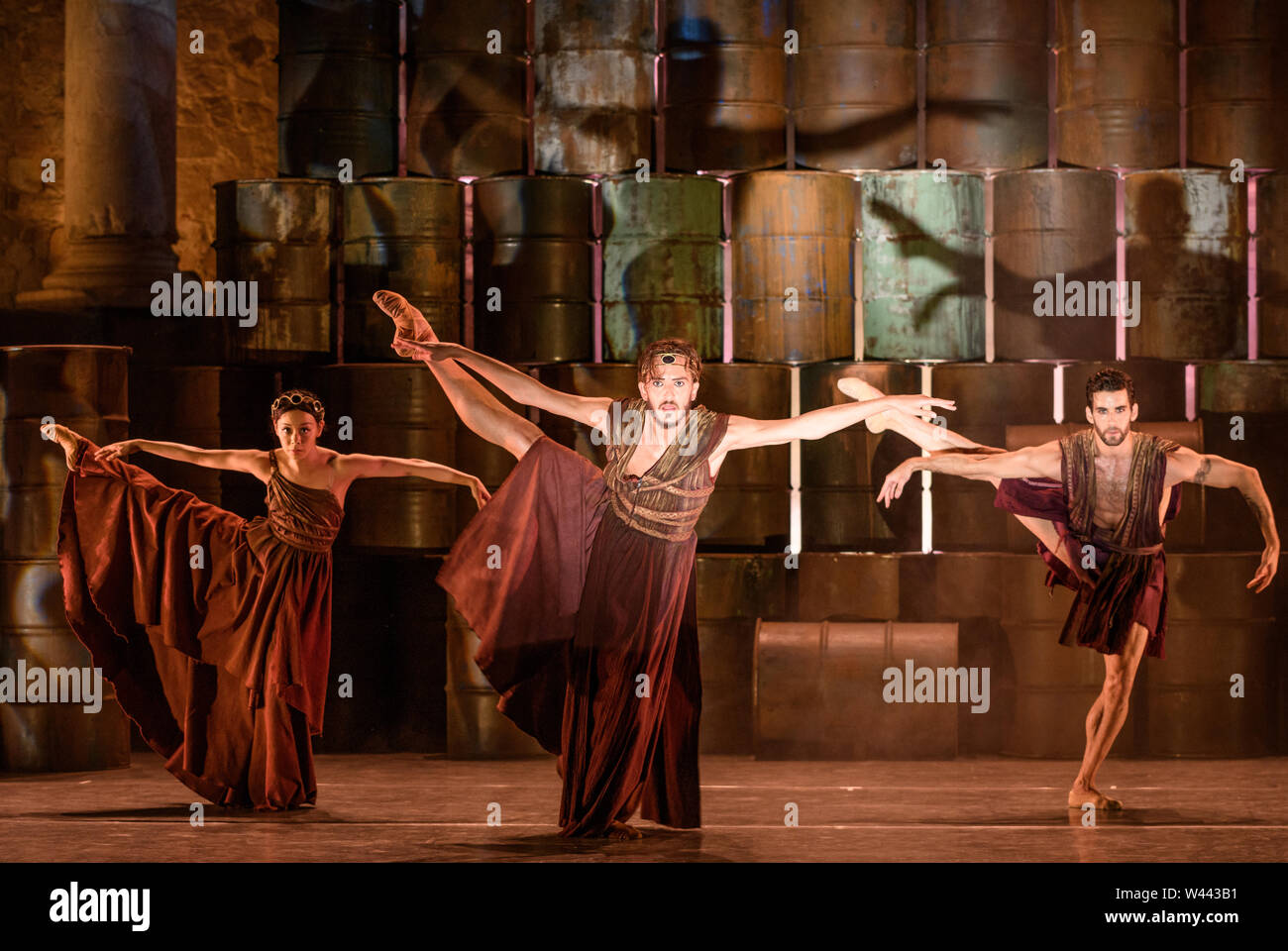 Antigone theatre play hi-res stock photography and images - Alamy