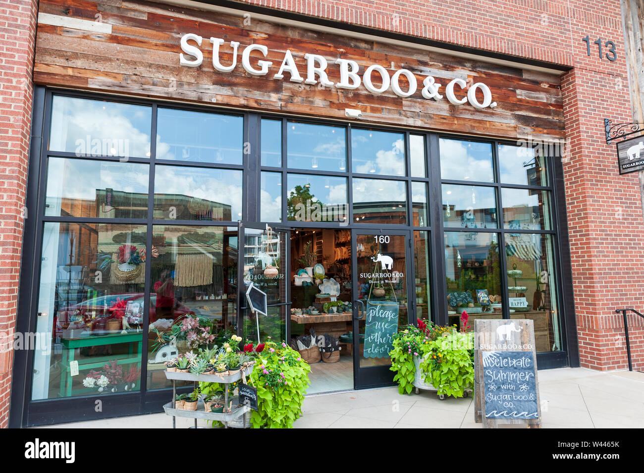 Sugarboo hi-res stock photography and images - Alamy