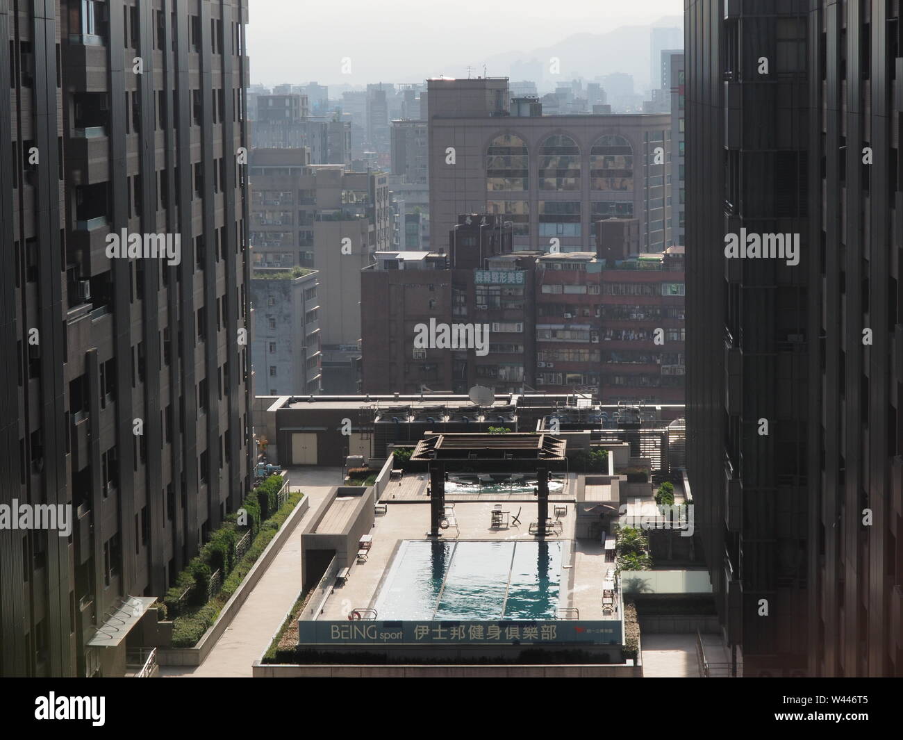 Rooftop swimming pool, Taipei city, Taiwan Stock Photo - Alamy