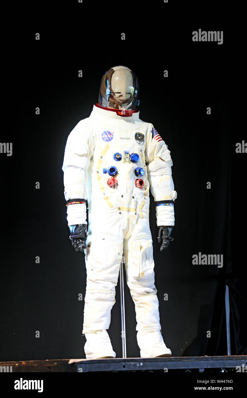 Space Suit For Mac