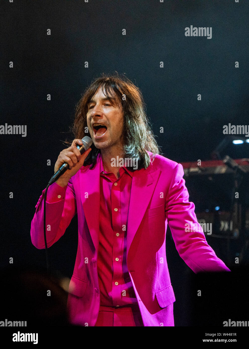 Primal scream lead singer hi-res stock photography and images - Alamy
