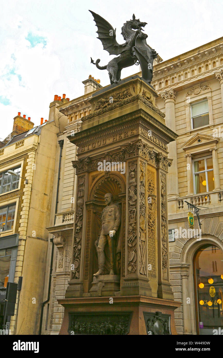 London, Great Britain -May 23, 2016: The Temple Bar Memorial (1880 ...