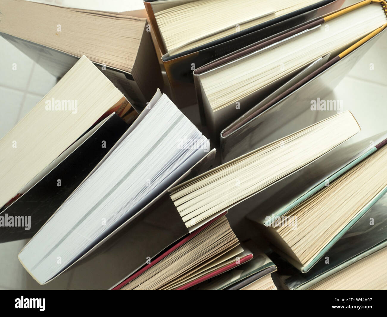Overhead information hi-res stock photography and images - Alamy