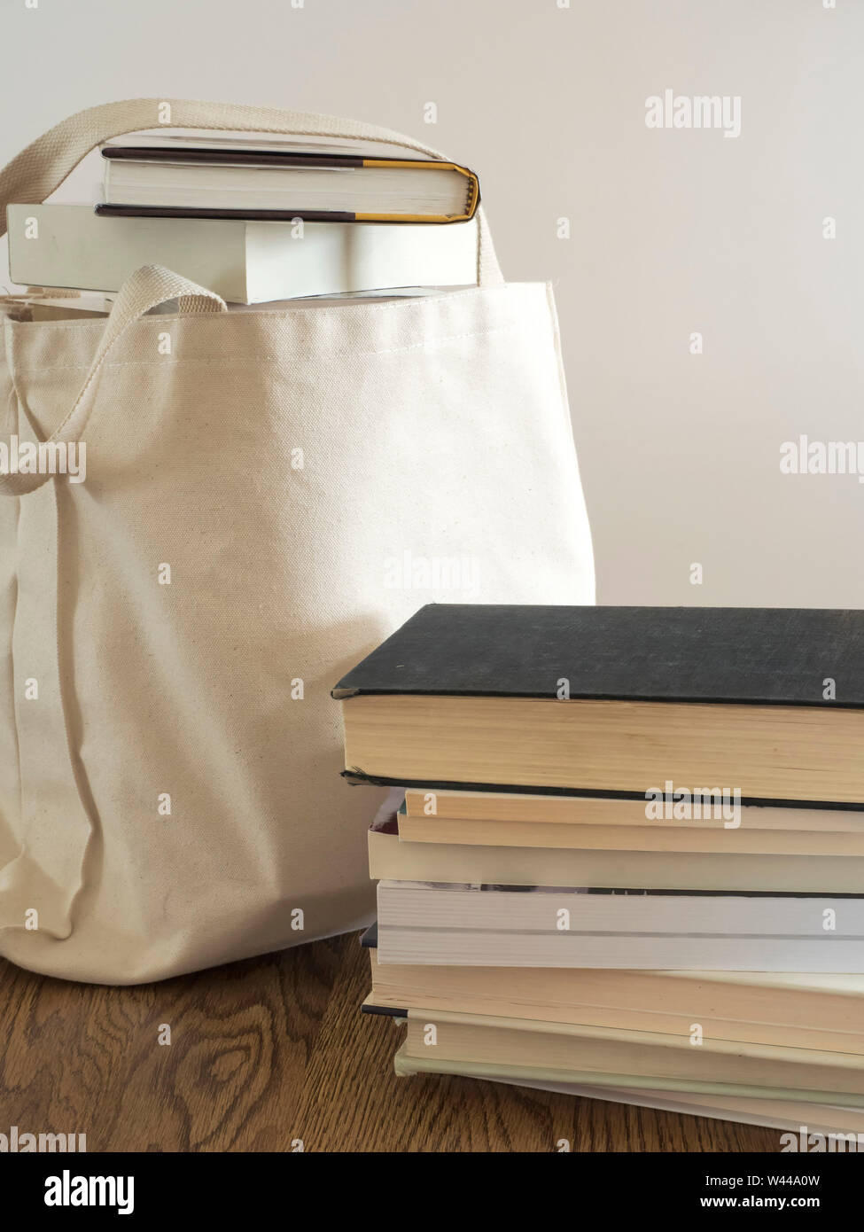 Resource books hi-res stock photography and images - Alamy