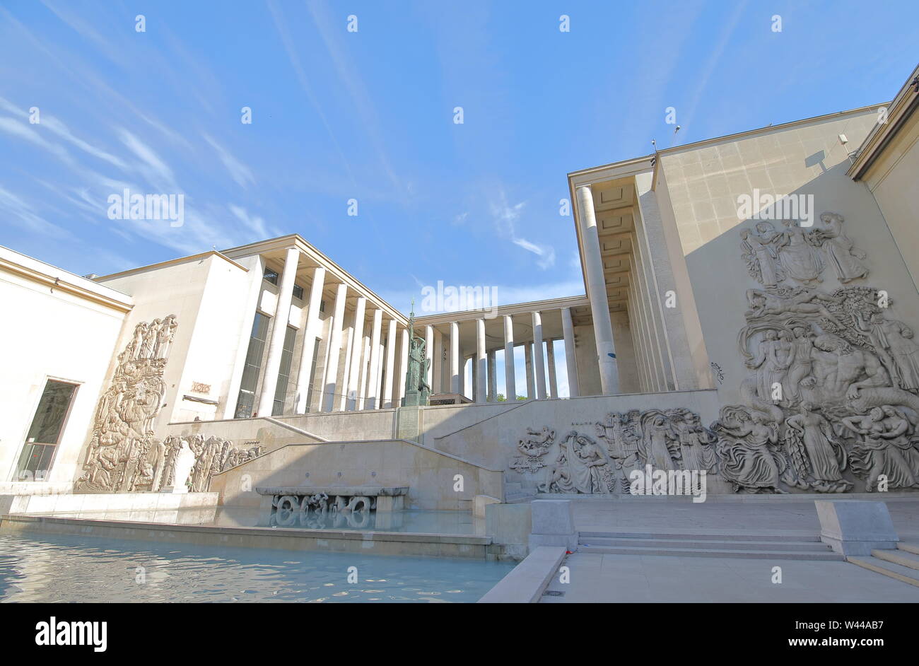 Museum of Modern art Paris France Stock Photo - Alamy