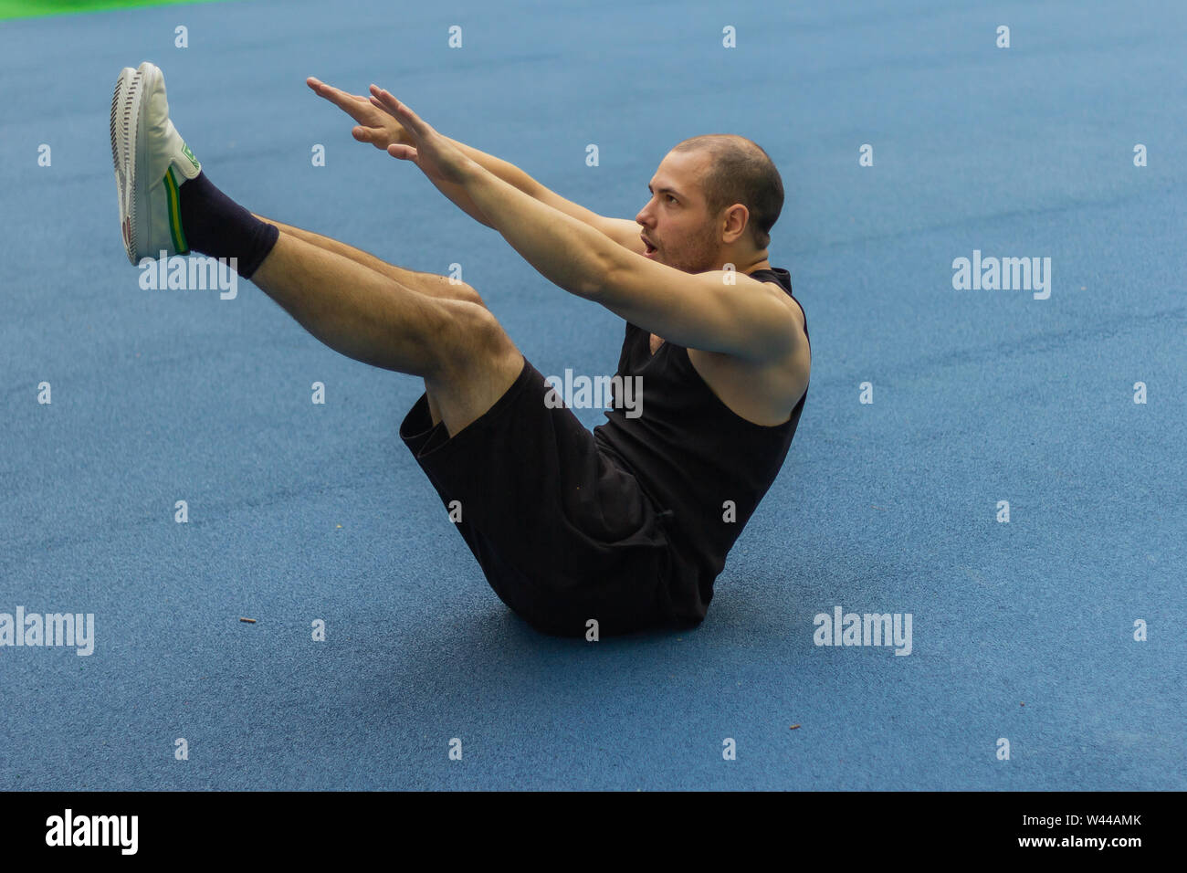 sport athlete strength man exercise gym muscular Stock Photo - Alamy