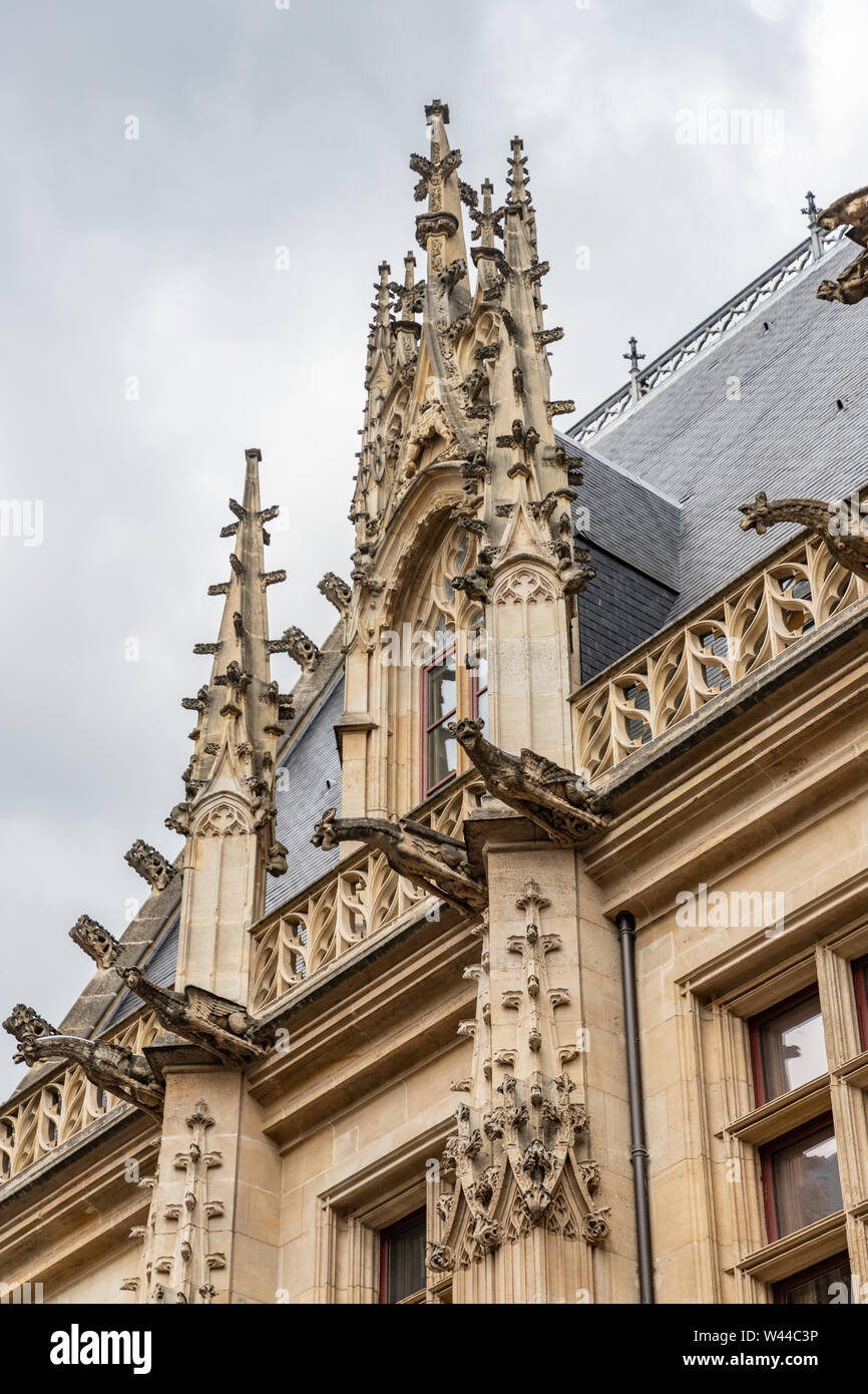 Rouen cathedral rose window hi-res stock photography and images - Alamy