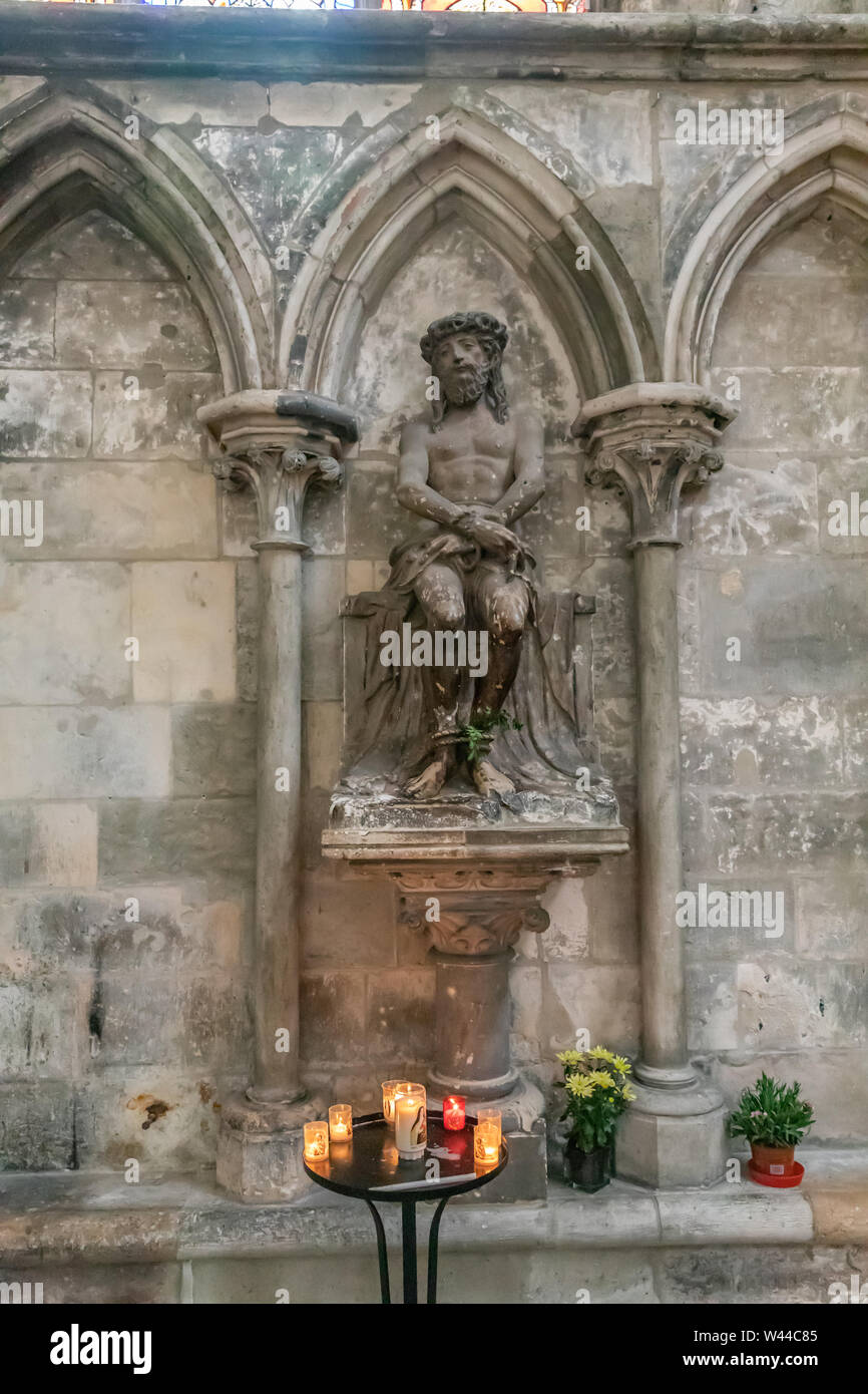 Rouen cathedral rose window hi-res stock photography and images - Alamy