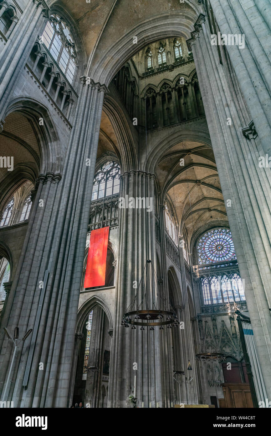 Interior of 4th century Cathedral of Nôtre-dame de Rouen in Rouen ...
