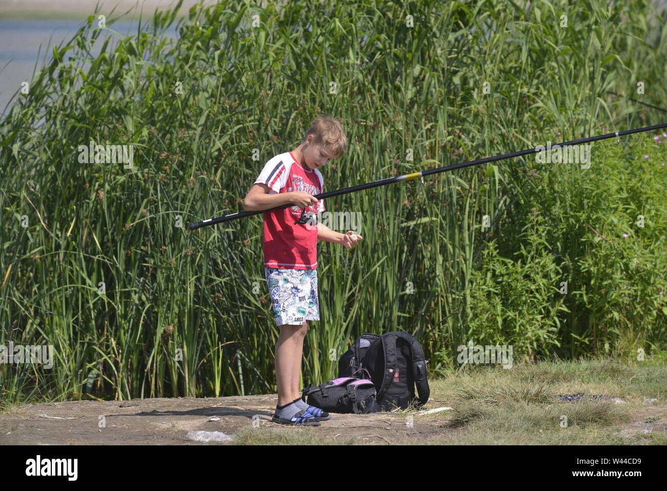Plastic pollution in lakes hi-res stock photography and images - Alamy