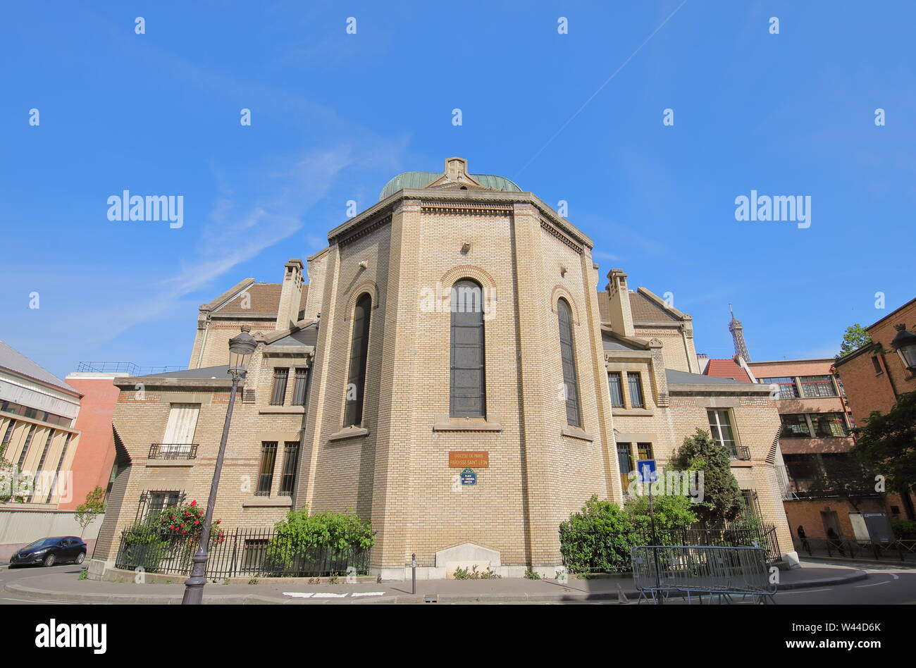 Saint Leon church Paris France Stock Photo - Alamy