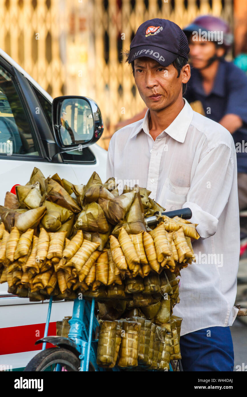 Vendor on bicycle hi-res stock photography and images - Alamy