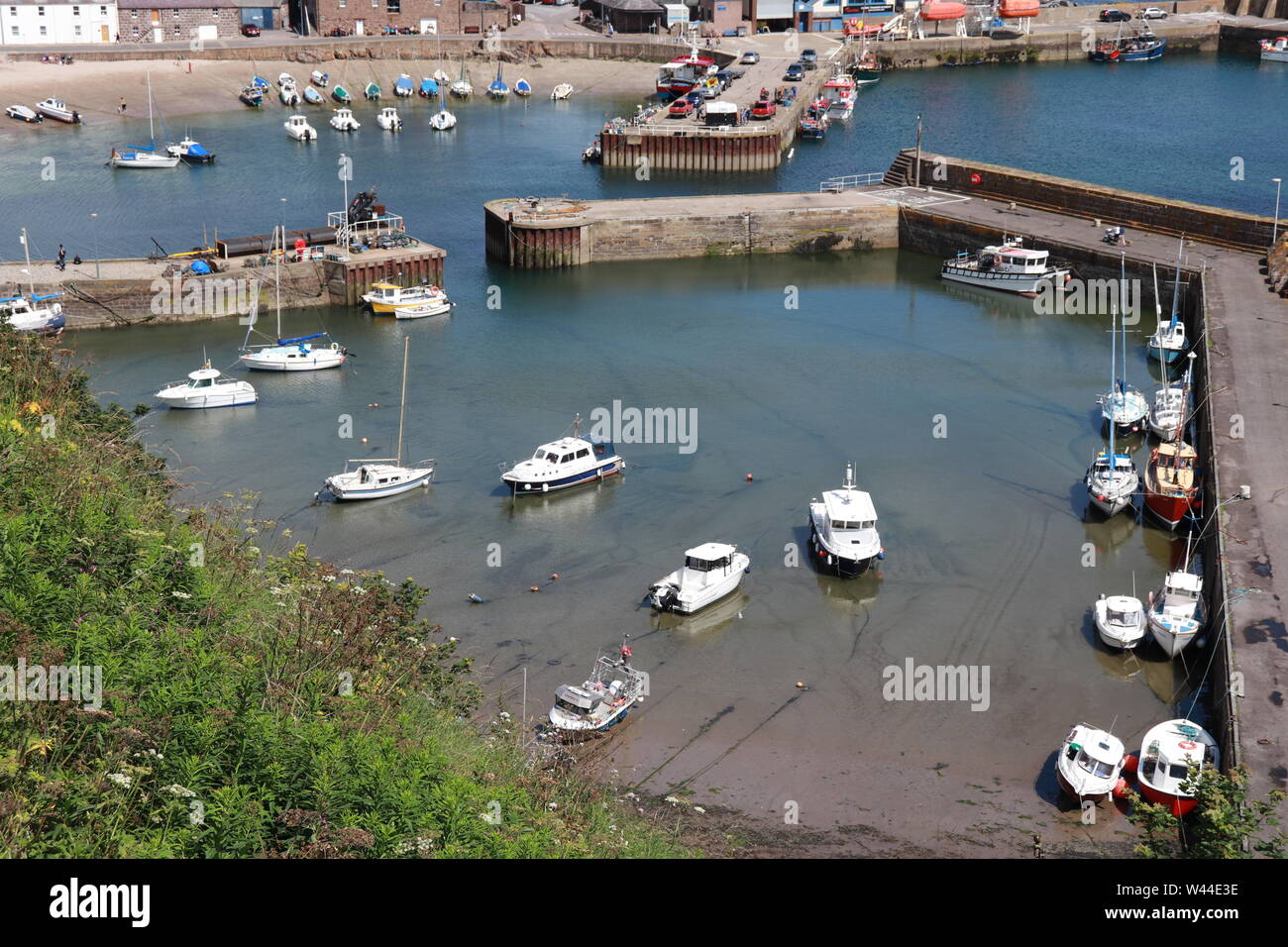 Stonehaven harbour marina hi-res stock photography and images - Alamy