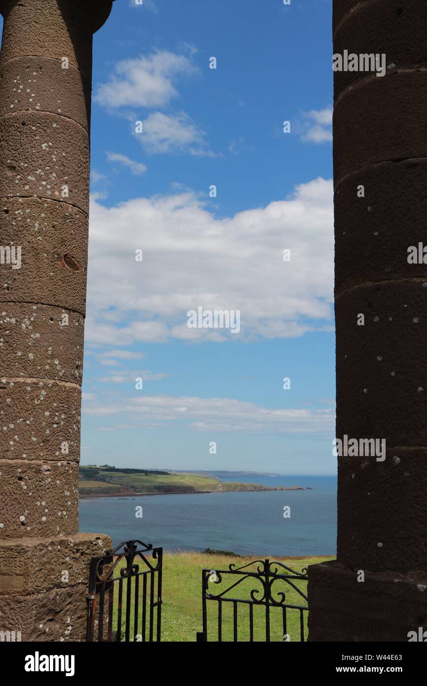 Stonehaven war memorial hi-res stock photography and images - Alamy