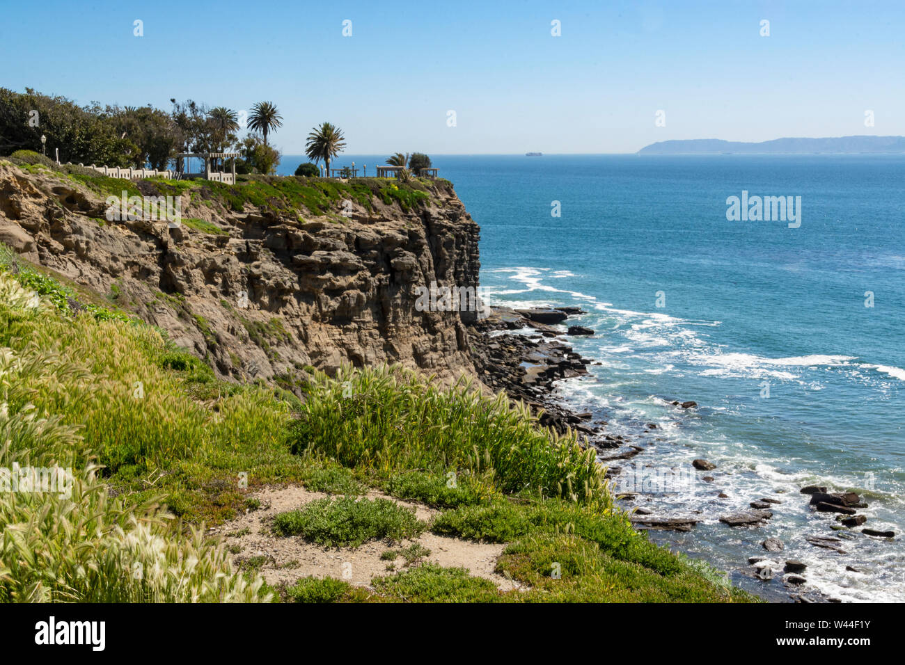 The glories of the Southern California coastline are right here in San ...