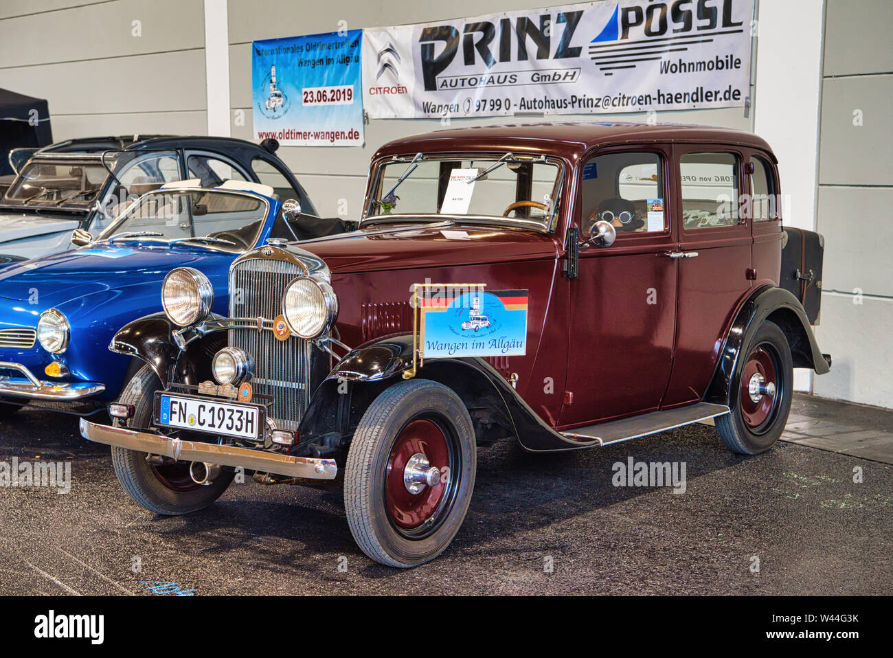 FRIEDRICHSHAFEN - MAY 2019: dark red maroon OPEL 1,2 LITER 1933 cabrio ...