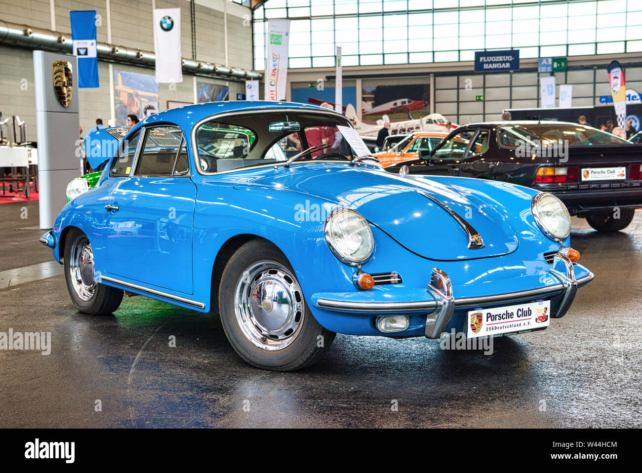 Porsche 356 blue hi-res stock photography and images - Alamy