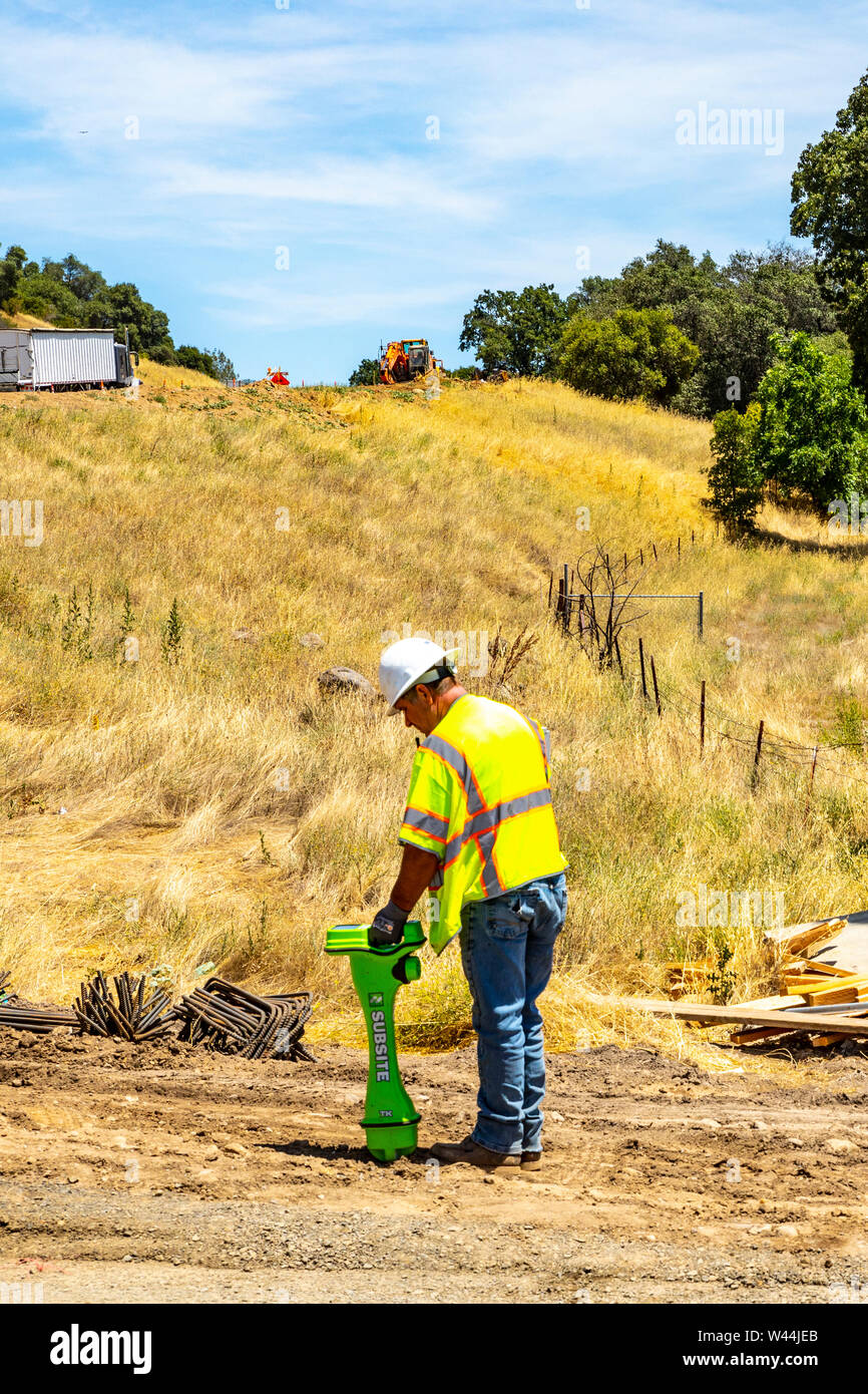 Horizontal boring machine hi-res stock photography and images - Alamy