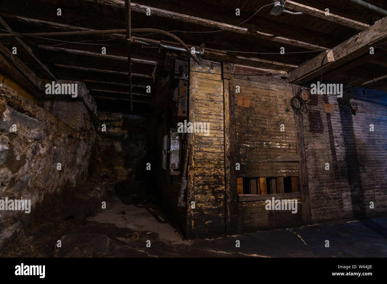 Empty abandoned underground warehouse hi-res stock photography and ...